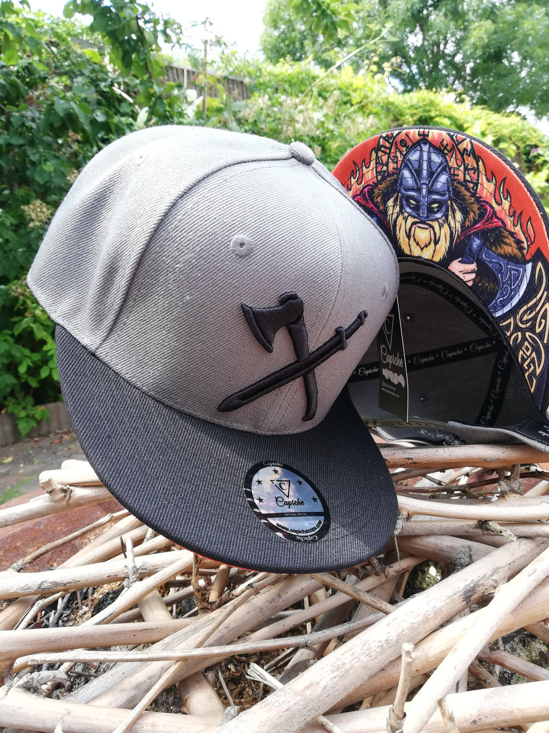 The best way to mix and match snapback hats with your tattoos | CAPICHE ...